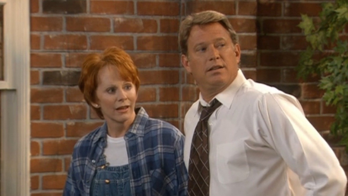 Up a Treehouse Without a Paddle – Reba (Series 1, Episode 21) | Apple TV