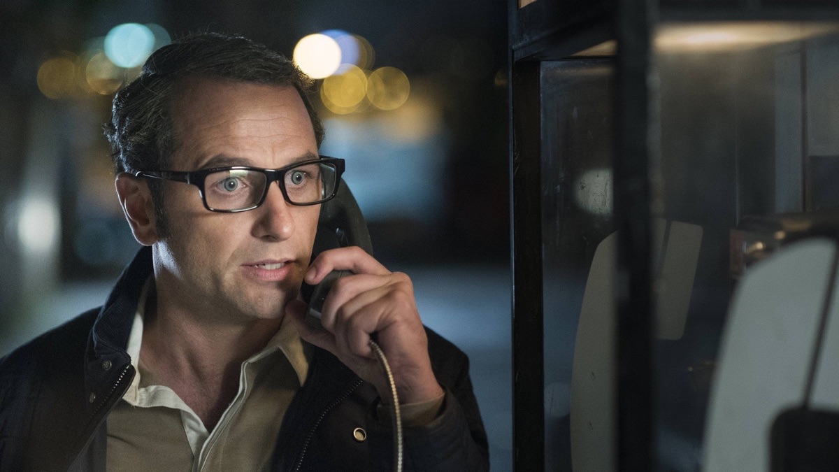 Baggage – The Americans (Series 3, Episode 2) | Apple TV