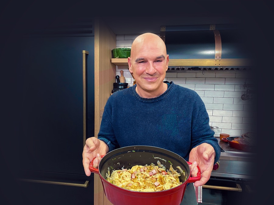 Symon’s Dinner’s Cooking Out Thanksgiving - Apple TV (CA)