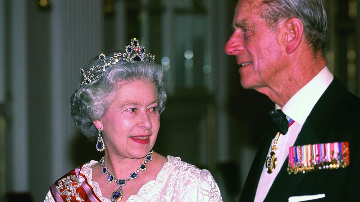 50 Glorious Years: The Remarkable Marriage of the Queen and Prince ...