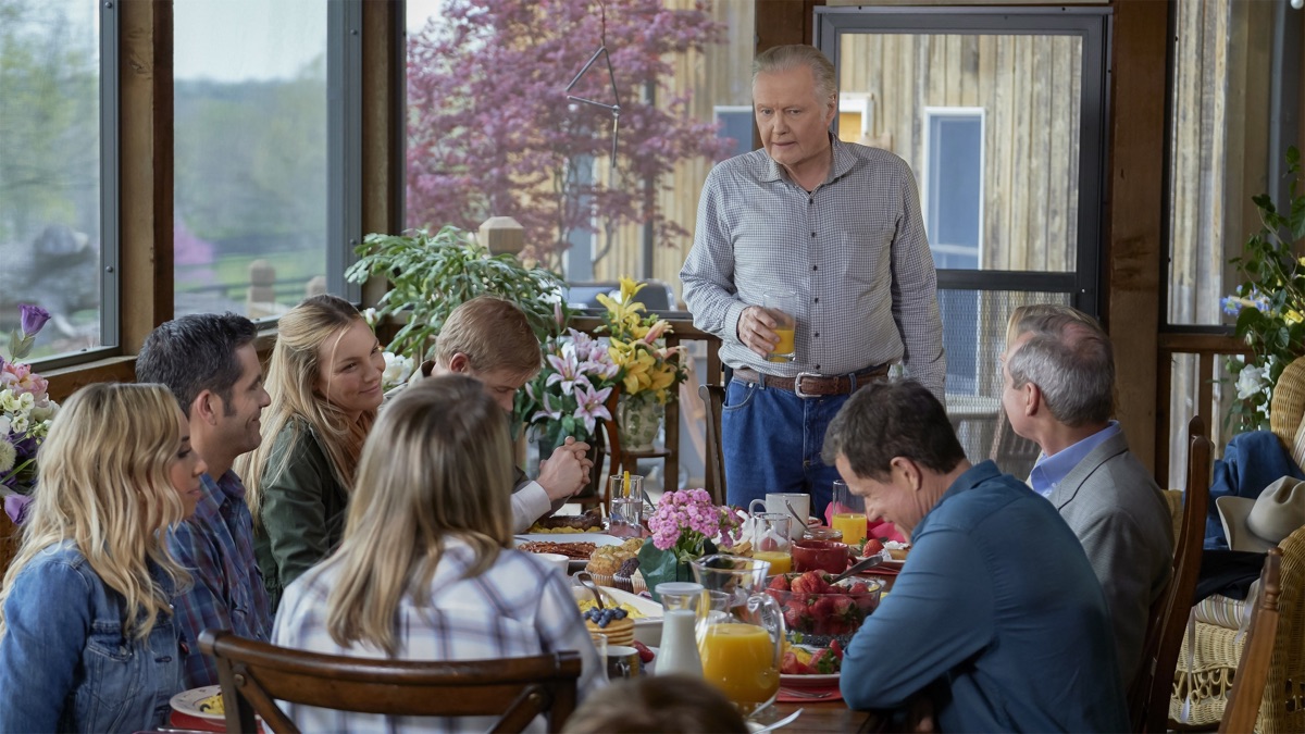 JL Family Ranch: The Wedding Gift | Apple TV