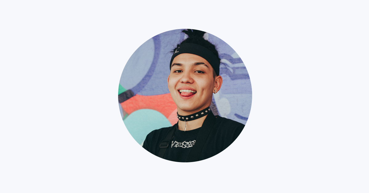 ‎Harry Nach en Apple Music