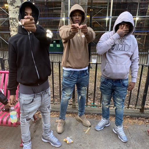 @FettiBaby | Instagram, TikTok | Linktree