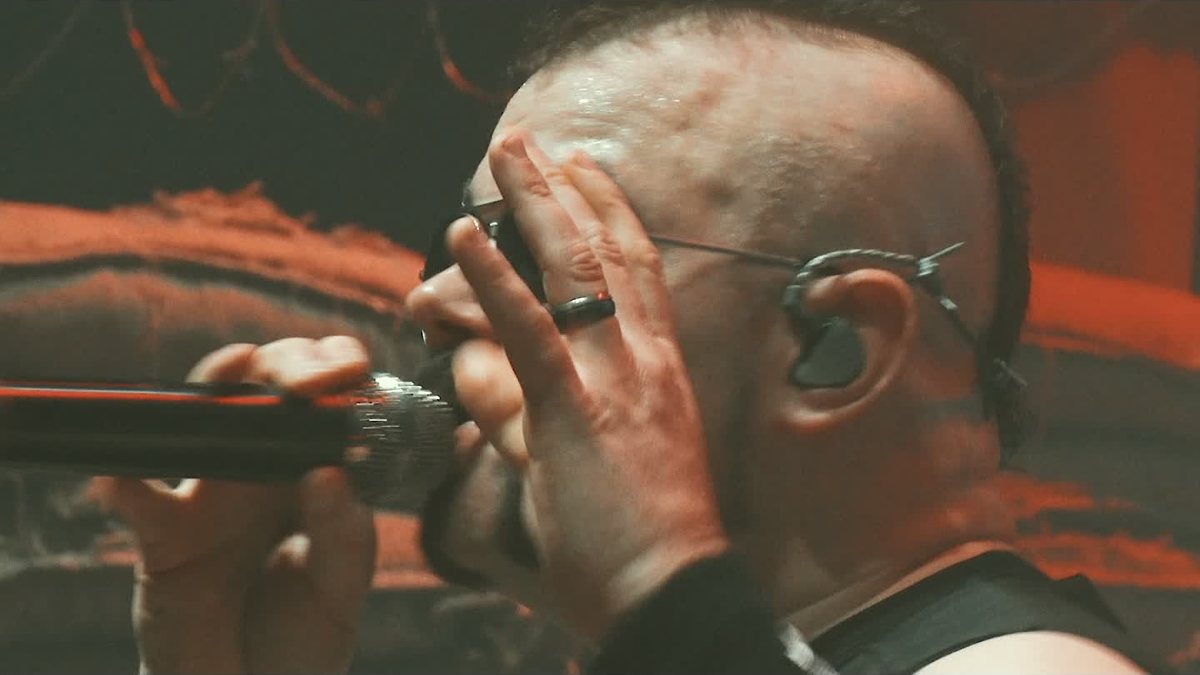 ‎Primo Victoria (Live in Prague, 2020) by Sabaton on Apple Music