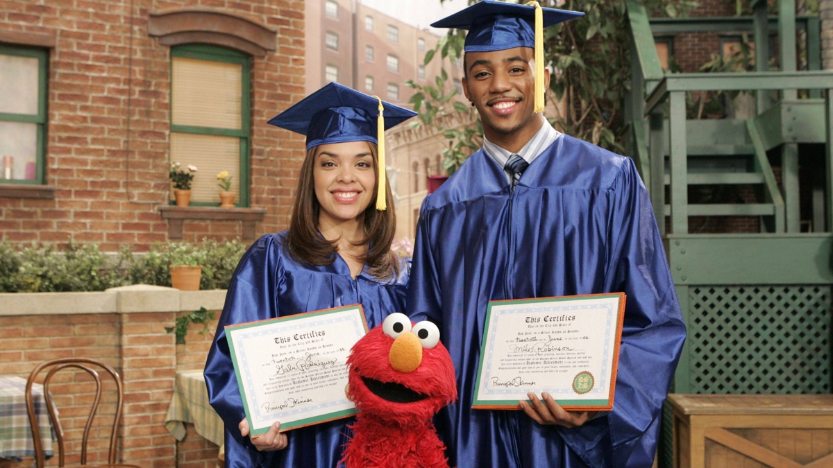 Gabi and Miles Graduate from High School - Sesame Street | Apple TV
