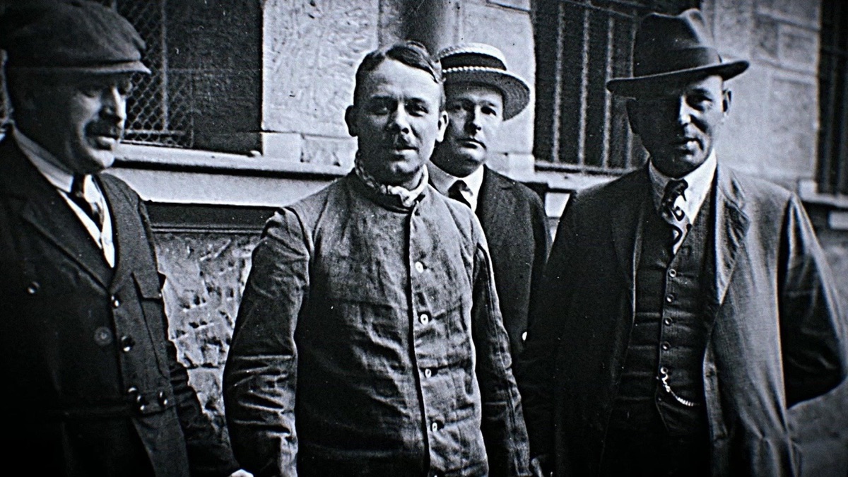 Fritz Haarmann: Vampire in the Weimar Republic – Crimes That Made ...