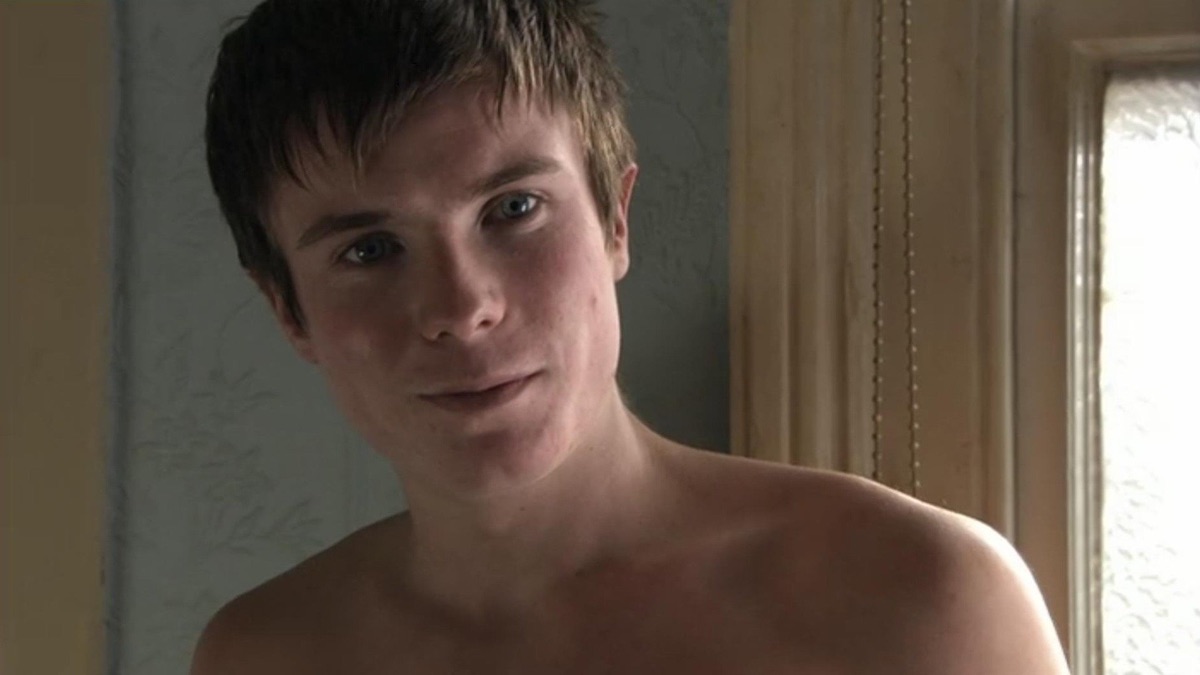 Chris - Skins (Season 1, Episode 4) | Apple TV