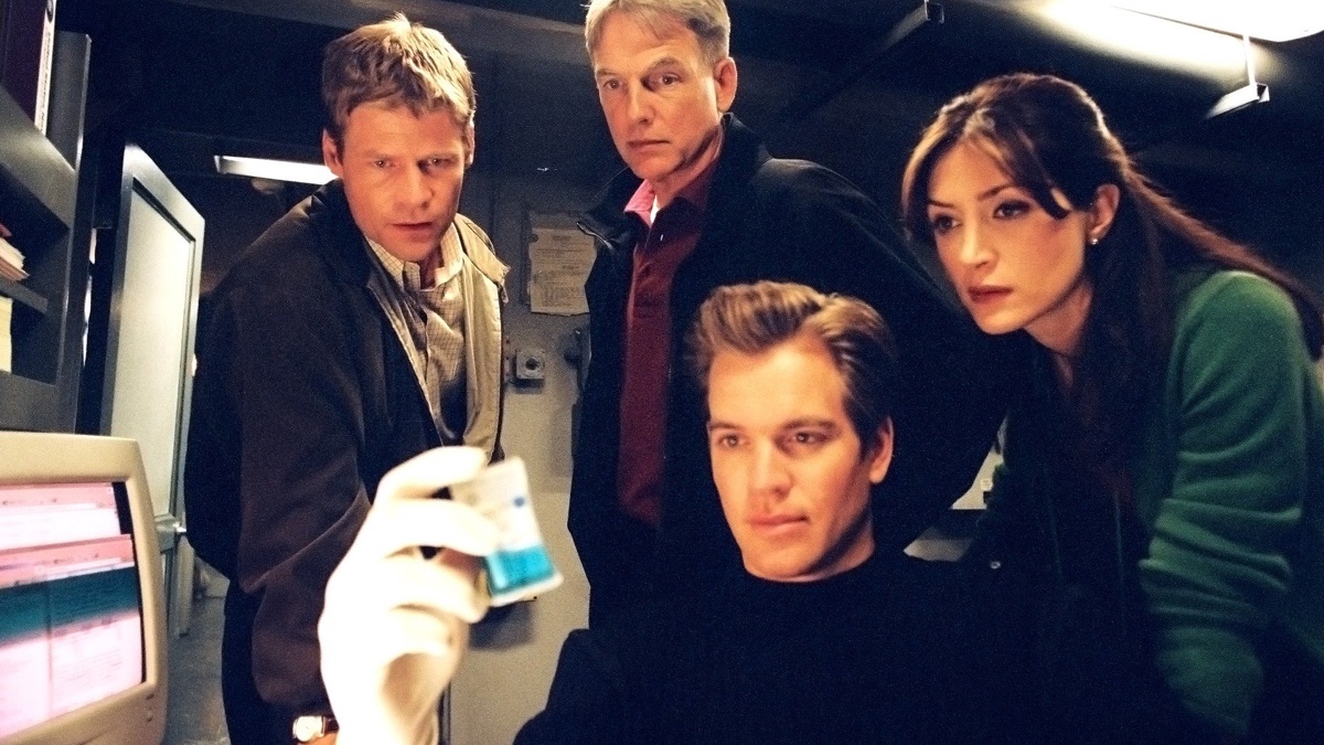 High Seas - NCIS (Season 1, Episode 6) | Apple TV