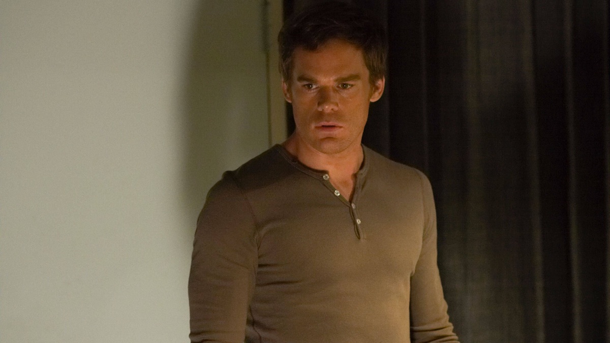 The Damage A Man Can Do - Dexter (Series 3, Episode 8) - Apple TV (UK)