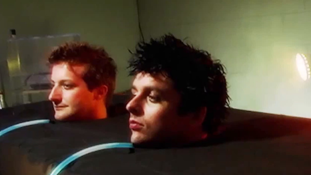 Green Day Heart Like a Hand Grenade - Apple TV