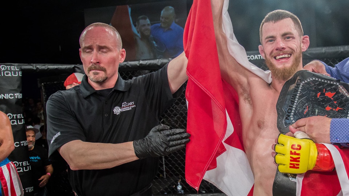 Hard Knocks Fighting | Apple TV